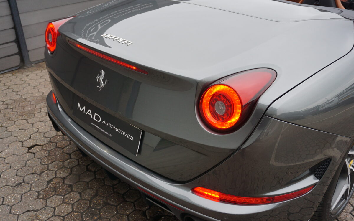 2016 (16) Ferrari California T Handling Speciale (HS) - MAD Automotives