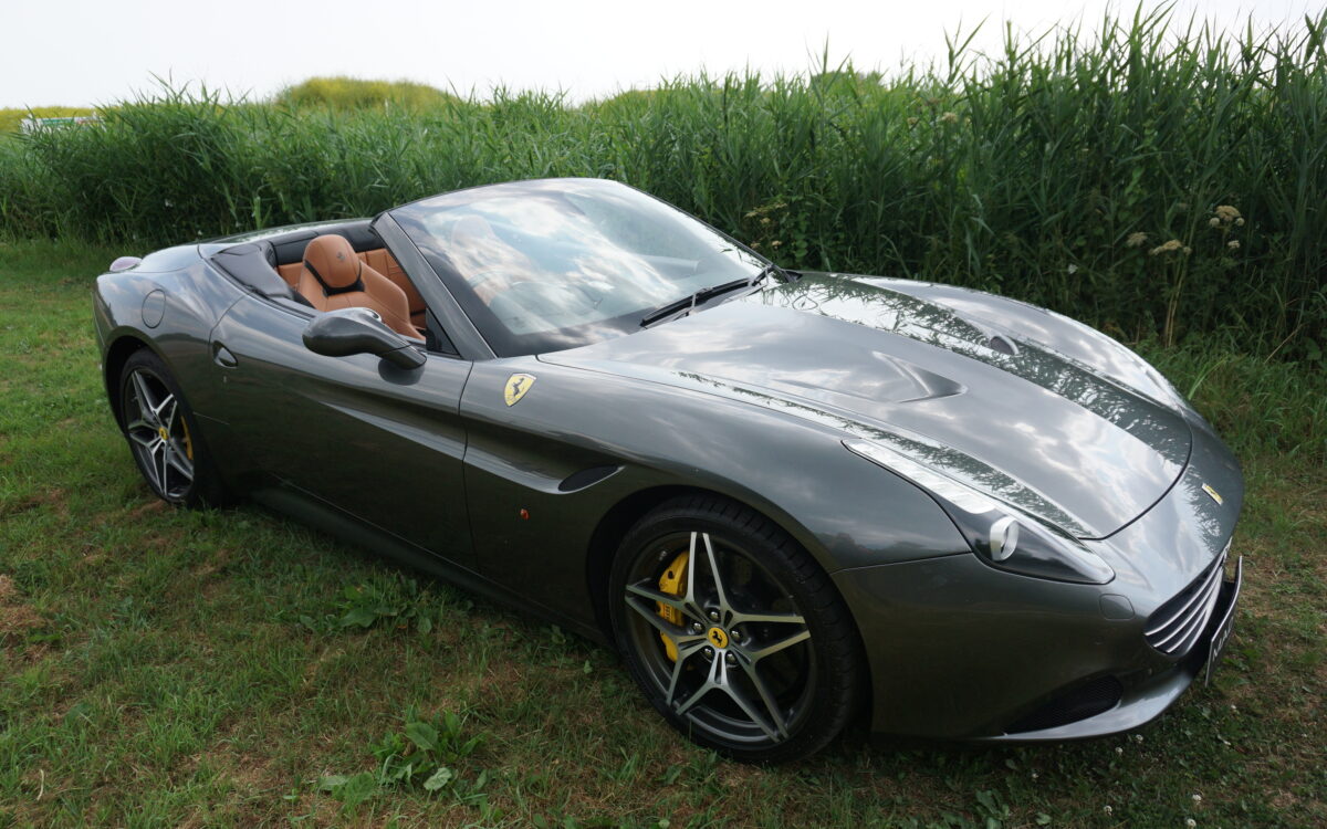 2016 (16) Ferrari California T Handling Speciale (HS) - MAD Automotives